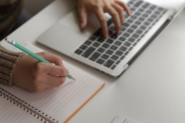 8-Point Checklist for Writing a Fully Optimized Blog Post