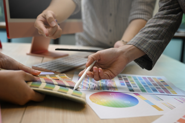 How to Choose the Right Brand Colors for Web Design